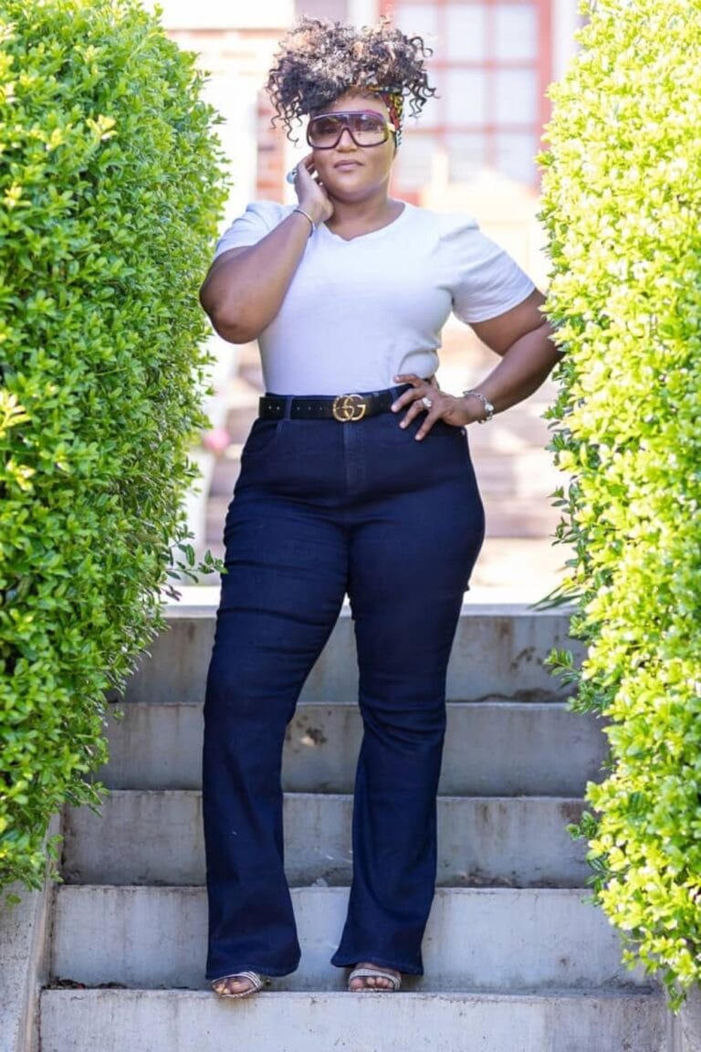 17 Stylish T-Shirt and Jeans Outfit Ideas You'll Love