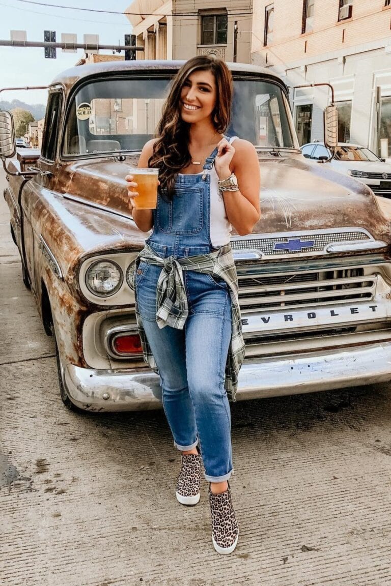 20 Stylish Brewery Outfit Ideas for Your Next Hoppy Adventure