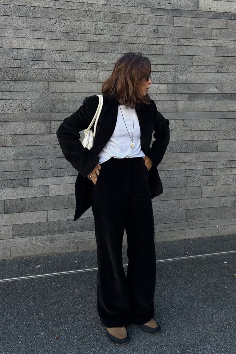 18 Cool Corduroy Pants Outfits to Copy Right Now
