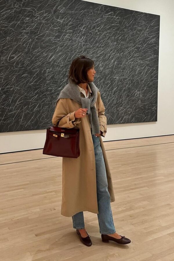 38 Cute & Chic Outfits to Wear to a Museum