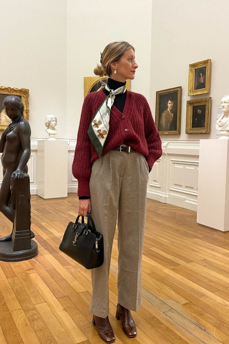 38 Cute & Chic Outfits to Wear to a Museum