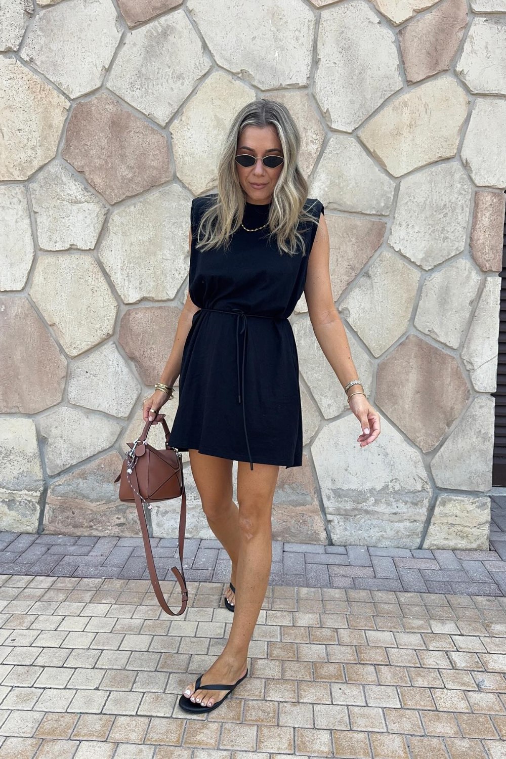 What to Wear in Dubai: 25 Stylish Dubai Outfit Ideas