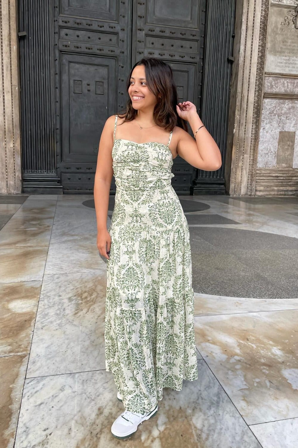 What To Wear In Italy: 24 Outfits To Help You Blend In Like a Local