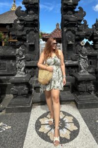 20 Best Bali Outfit Ideas for Your Tropical Getaway